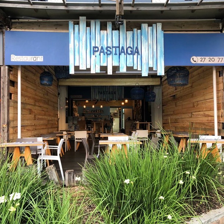 【ニューカレドニア】おススメレストラン「Crêperie Le Pastaga」 ｜ ブログ｜フィジー、タヒチ、ニューカレドニア、モルディブの ...